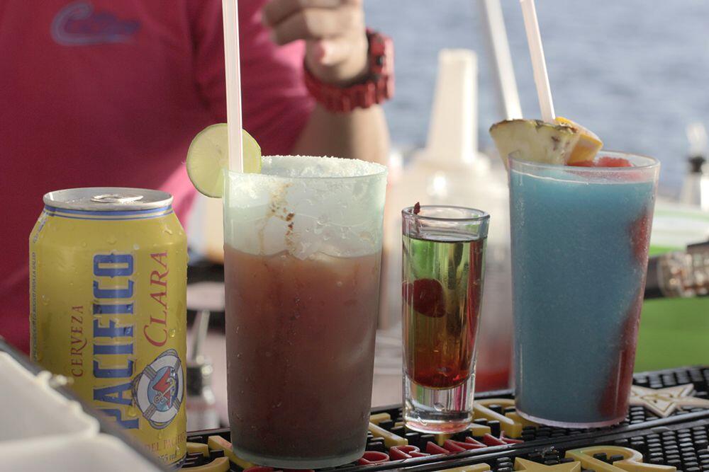 Booze Cruises - Cabos Best Party Boats - Cabo Discount Tours